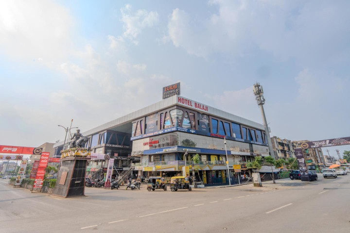 Balaji Rooms & Banquet - Bardoli