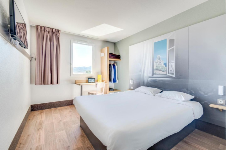 B&b Hotel Brignoles - Var