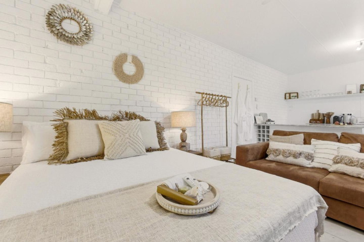 Bay Bliss - Luxe Coastal Studio - Steps To Beach - Hervey Bay
