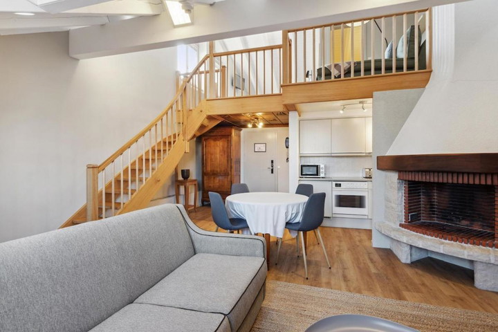 Stylish Duplex Apartment - Morges