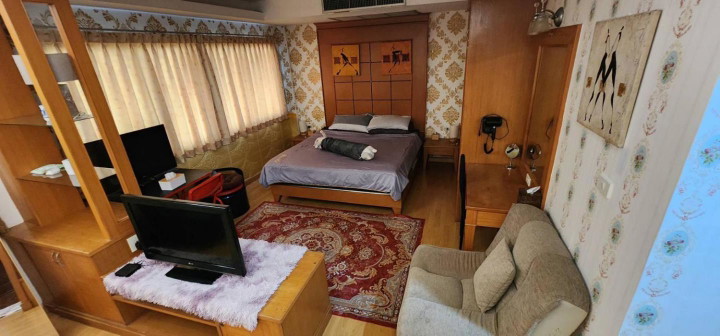 Jolly Guesthouse & Restaurant - Pattaya