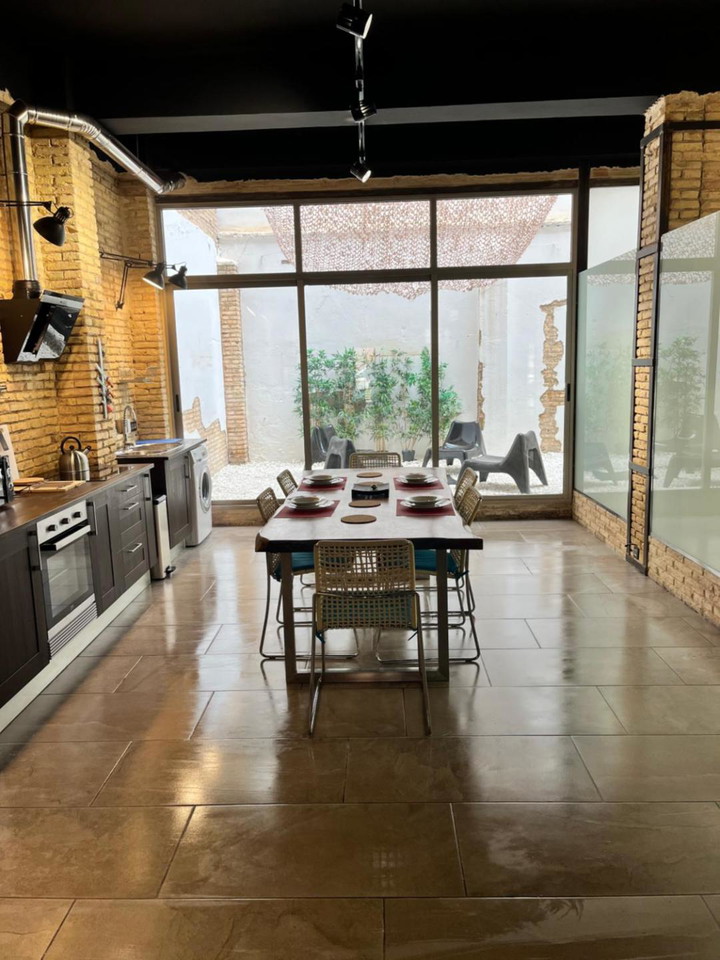 Iy Loft 4 - Open Plan Garage Style - Up To 4 People - Valência
