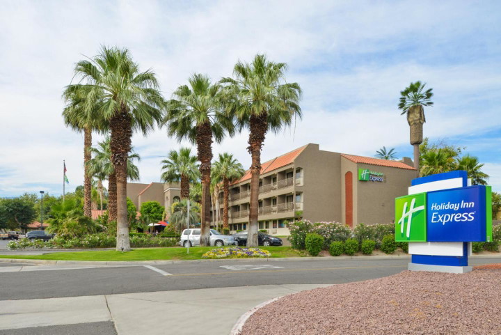 Holiday Inn Express Palm Desert By Ihg - Indian Wells, CA