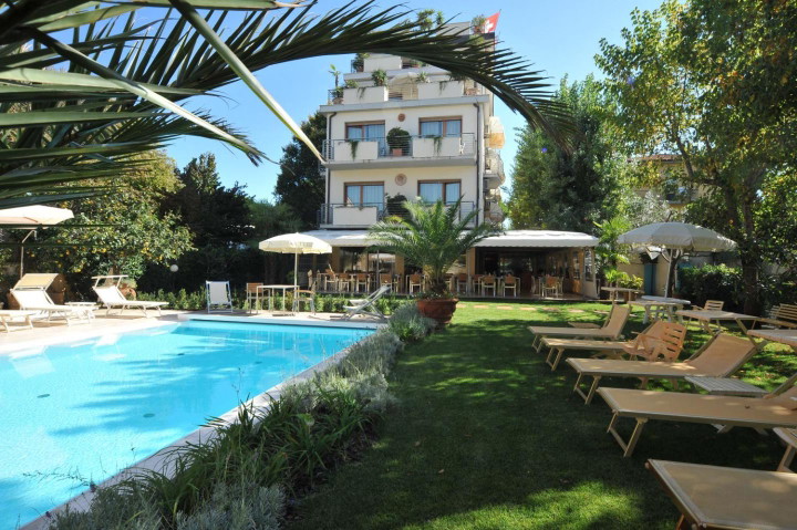 Hotel Bacco - Camaiore