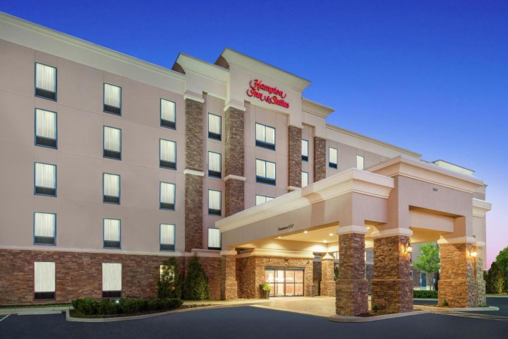 Hampton Inn And Suites Roanoke Airport/valley View Mall - Roanoke, VA