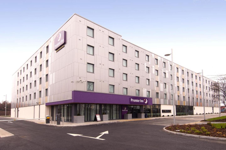 Premier Inn Heathrow Airport Terminal 5 - Staines-upon-Thames