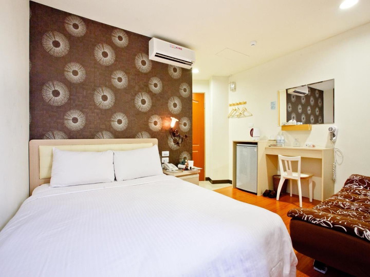 Green Park Commercial Hotel - Shanhua District