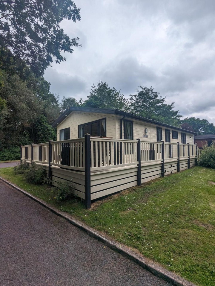 Luxury Stunning Sensation Lodge On 5 Star Shorefield Country Park New Forest Entertainment And Leisure Passes Included - Brockenhurst