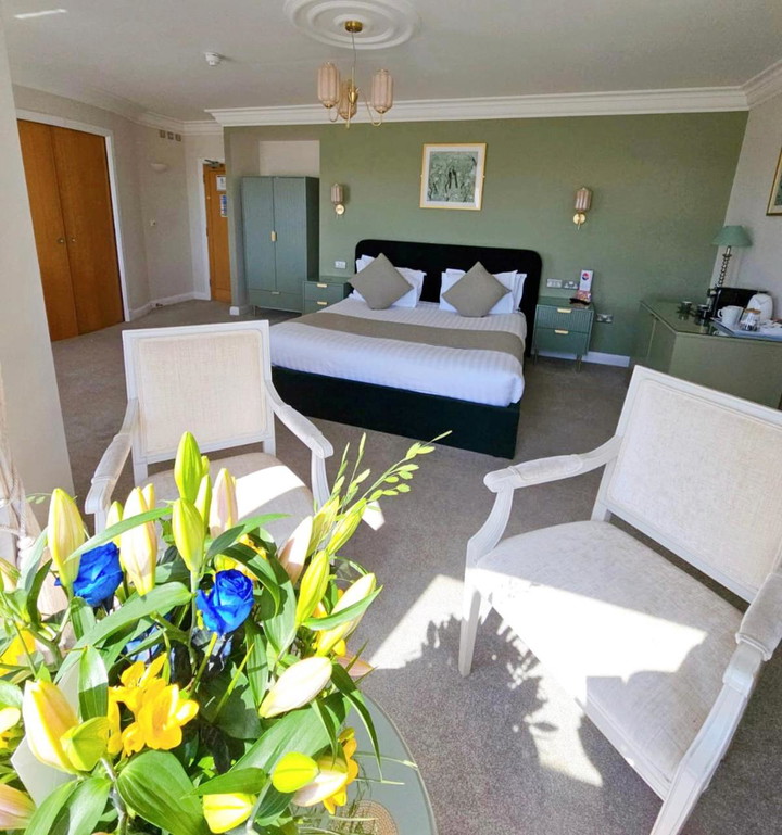 Legends Hotel - Hove