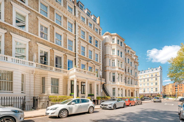 Ashburn Court Apartments - Notting Hill