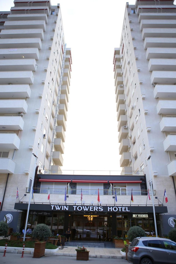 Twin Towers Hotel City & Beach Resort - Albania