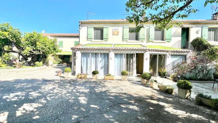 Rendez-vous En Provence -10 Personnes- Duo De Gîtes- Piscine Privée - Climatisation-moustiquaires - Cavaillon