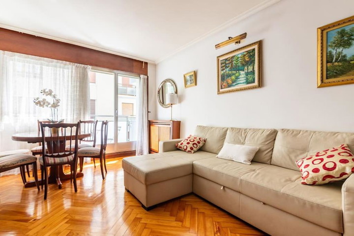 Amplio Y Acogedor Piso En Pleno Barrio De Gros, En Donostia - San Sebastián - Donostia-San Sebastian