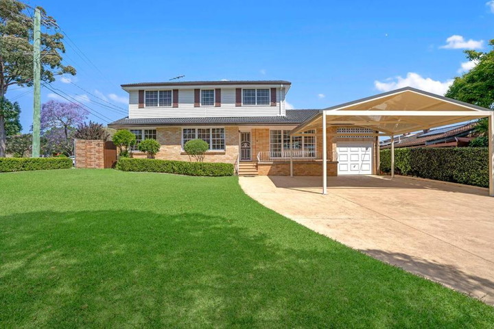 Sunny 5br House With Private Pool In Carlingford - Parramatta