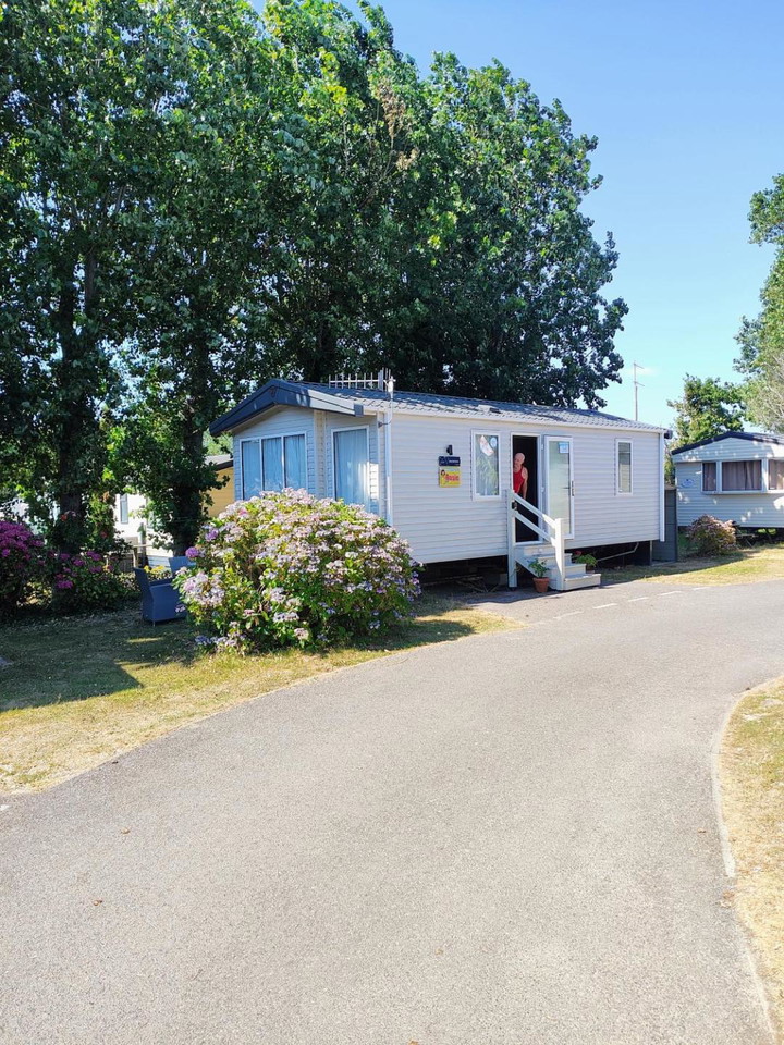 Rosie Caravan Selsey - Pagham