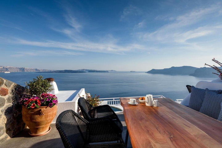 Strogili Traditional Houses - Santorini