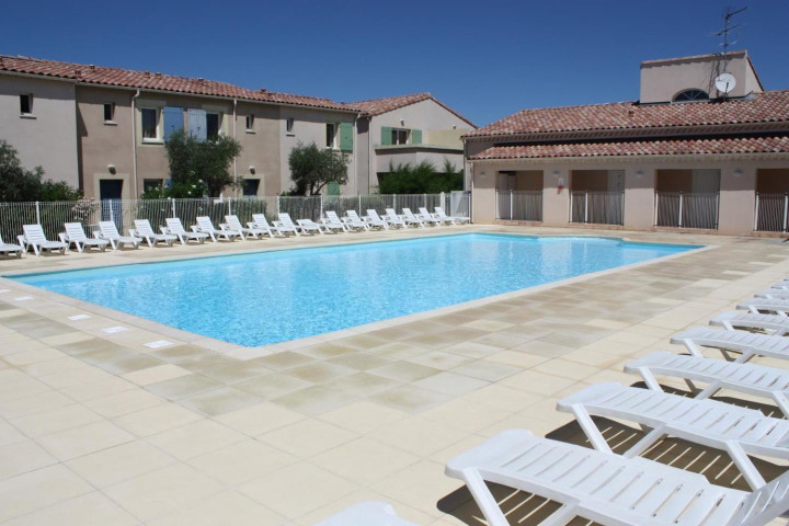Charming Rental With Shared-pool In Mouries - Bouches-du-Rhône