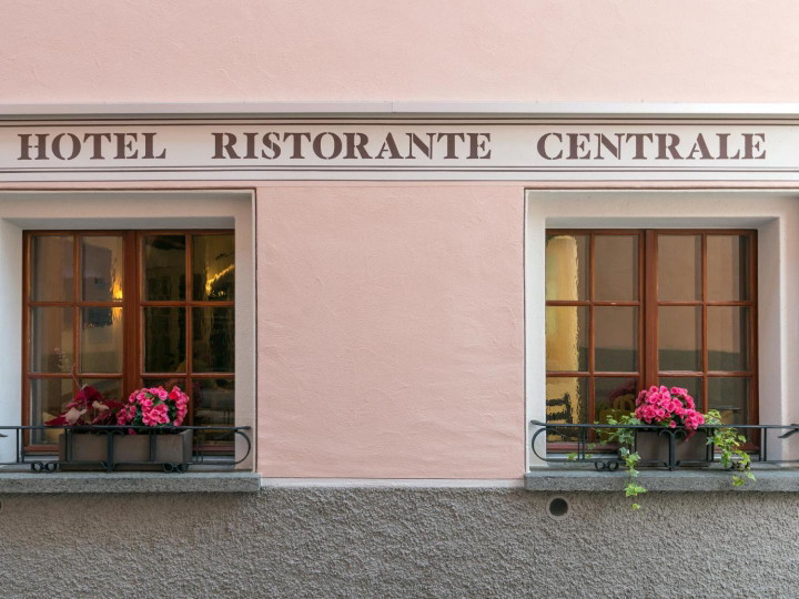 Hotel Centrale, Typically Swiss - Canton of the Grisons
