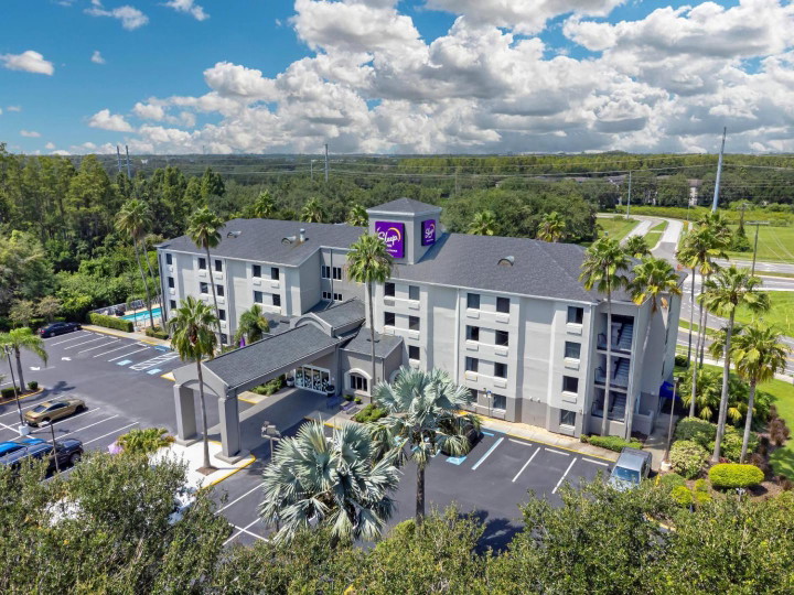 Sleep Inn Near Busch Gardens - Usf - Tampa Bay, FL