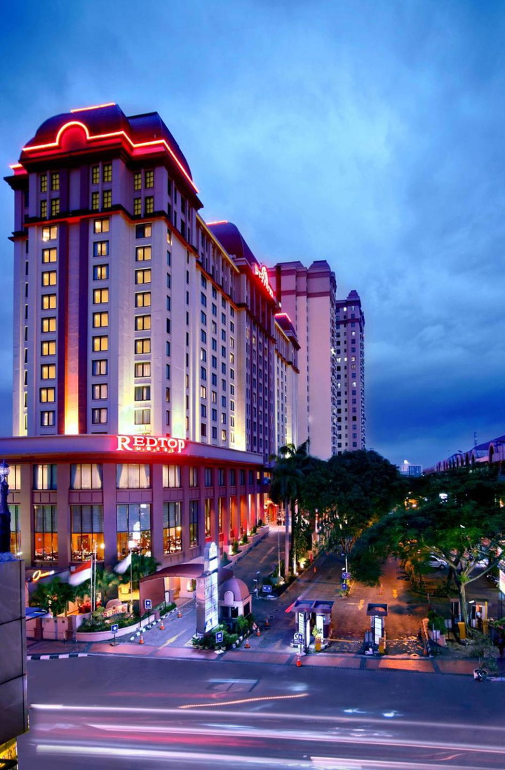 Redtop Hotel & Convention Center - West Jakarta
