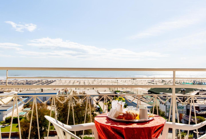 Hotel Lungomare - Milano Marittima
