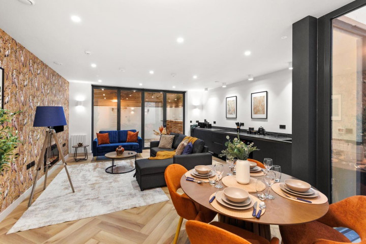 Luxe Duplex Apartment Fulham With Outdoor Patio - Earls Court
