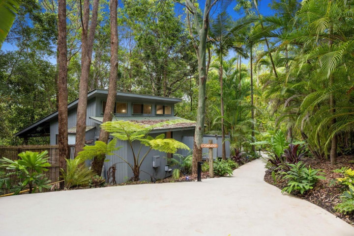 Hunchy Hideaway - Sunshine Coast