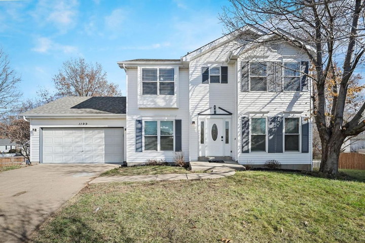 Blairs 2 Story House 3 Bed 2 And A Half Bath - O'Fallon, MO