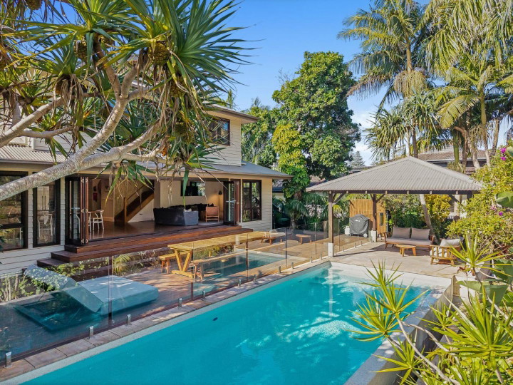 Away Guesthouse- Away On Shirley Lane - Byron Bay