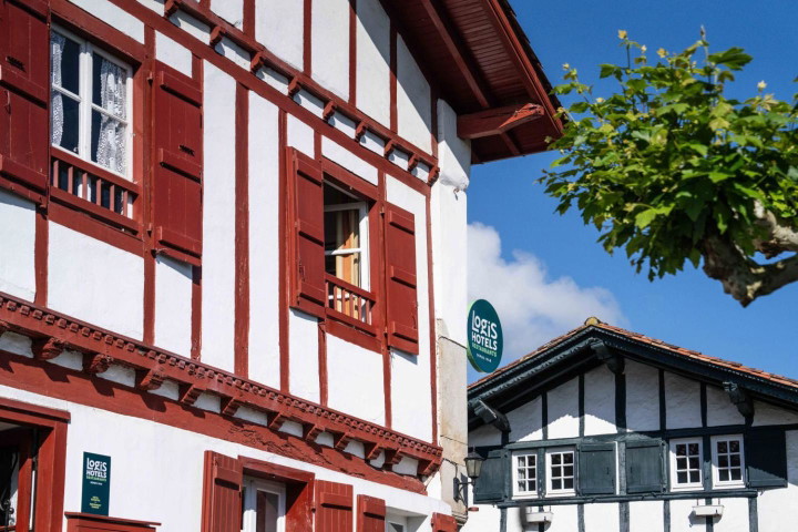 Logis Hôtel Baratxartea - Ainhoa