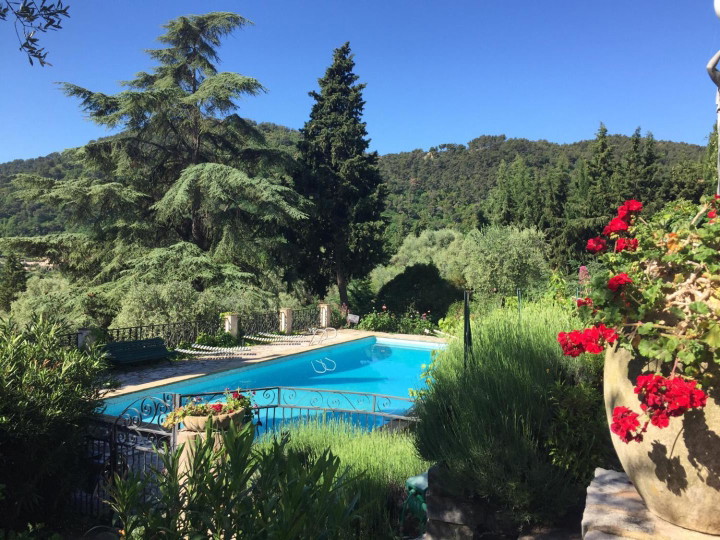 Residence Lou Naouc - Roquefort-les-Pins
