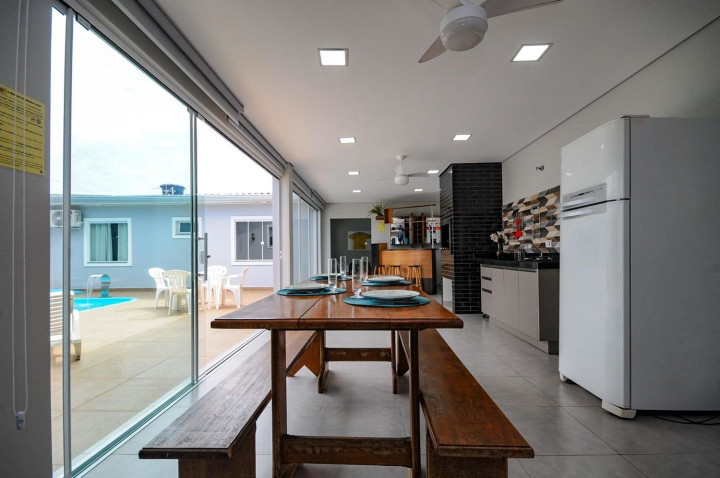 12 Hóspedes - Piscina Tratamento Com áGua Salgada - Cozinha Gourmet - 4 Quartos - 3 Banheiros - Garagem - Escritorio - 2,1 Km Do Cataratas Jl Shopping - Foz do Iguaçu