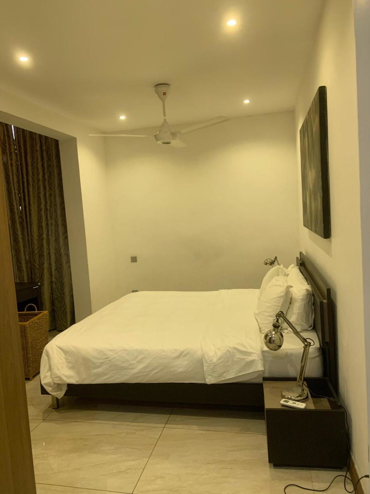 Crown Luxury Apartment 3 Bed Room - Colombo