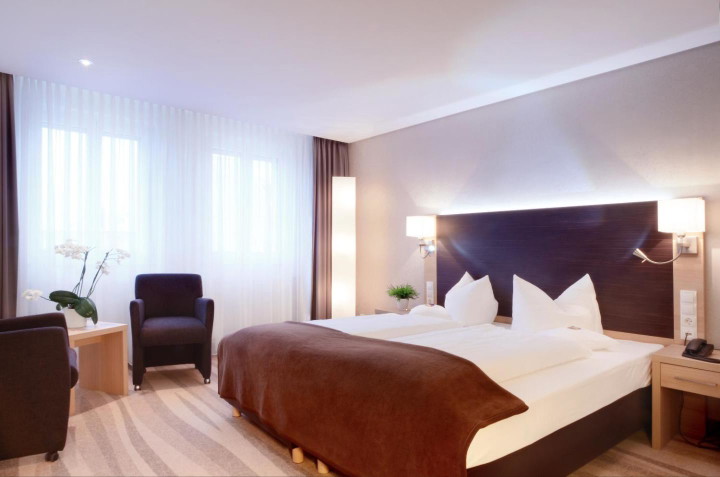 Ringhotel Loew's Merkur - Schwabach