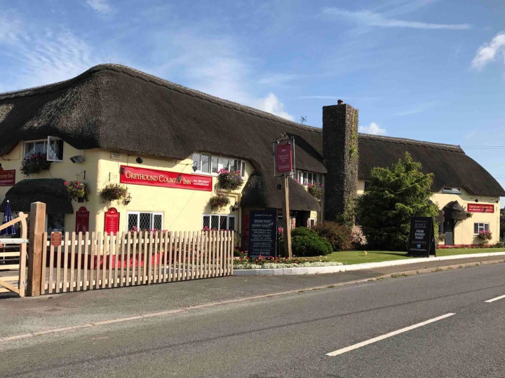 Greyhound Country Inn - Sidmouth
