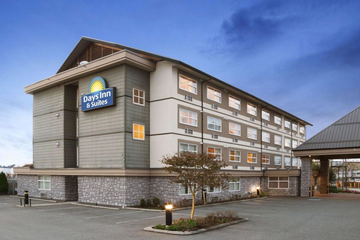 Days Inn & Suites By Wyndham Langley - Langley