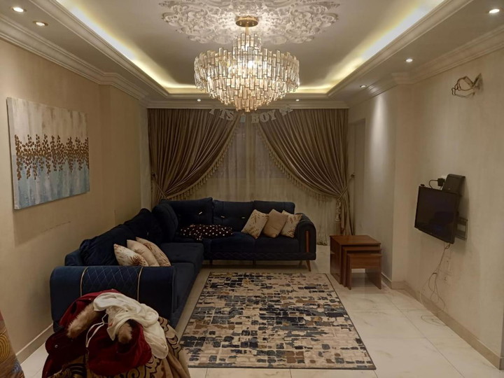 Modern Comfort Apartment Hadaeq El Qobba Near Downtown And Ciro Airport , Families Only Minimum Stay 28 Days - Cairo
