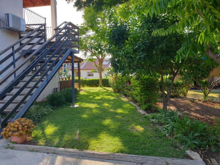 פינה שלווה בטבע- A Peaceful Spot In Nature - Israël