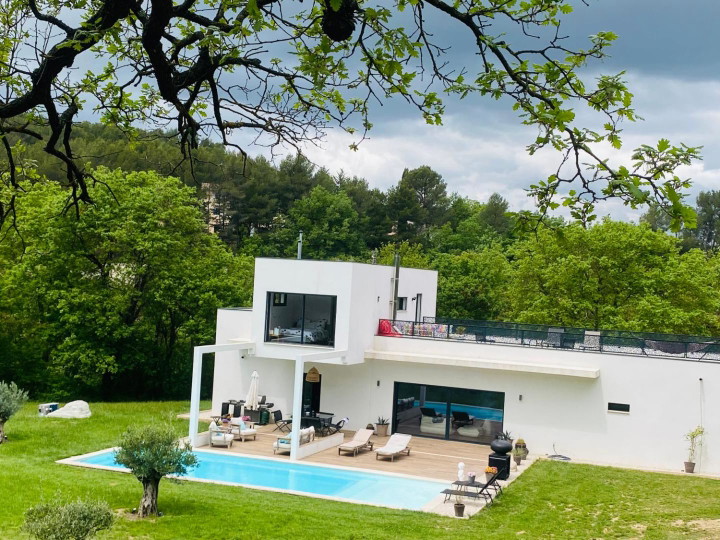 Jacasse Retreat - Elegant Architect Villa Nestled In Provencal Forest - Rousset