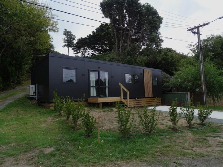 Beach Retreat Cafes & Music - Paekākāriki