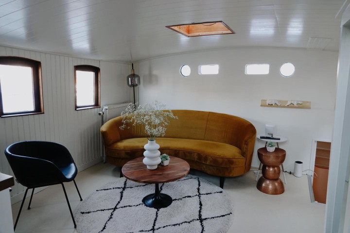 City Center Amstel River Houseboat Kom En Zie - Amsterdam