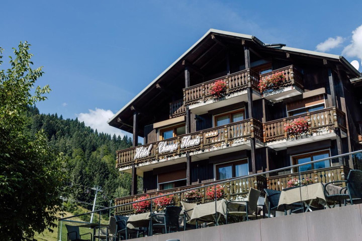 Hôtel Champs Fleuris Morzine - Saint-Jean-d'Aulps