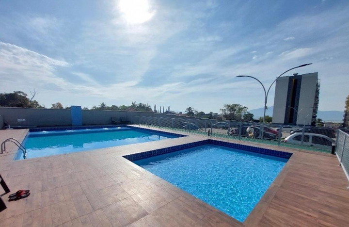 Apartamento Na Palhoça, Com Vista Para O Mar, Próximo A Mercados, Padarias E Farmácias. - Palhoça