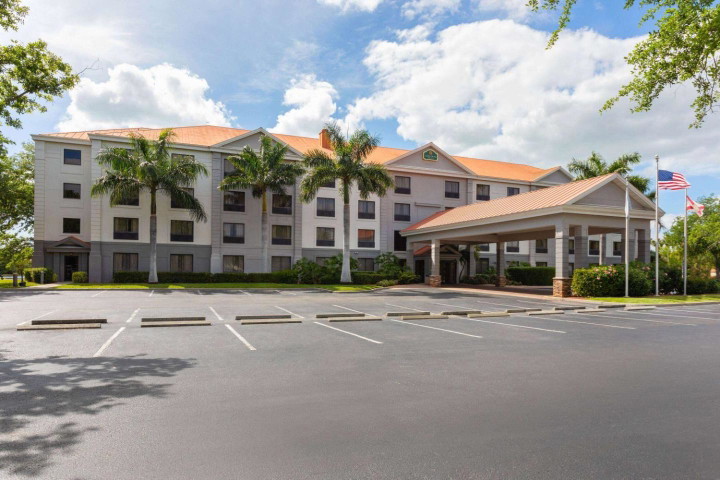 La Quinta By Wyndham Bonita Springs Naples North - Bonita Springs, FL