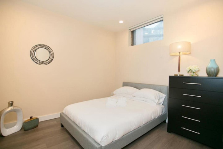 Newly Designed Loft - Fast Wifi - Pet Friendly - Everett, MA