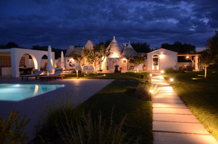 Trulli Di V E N E R E - Noci