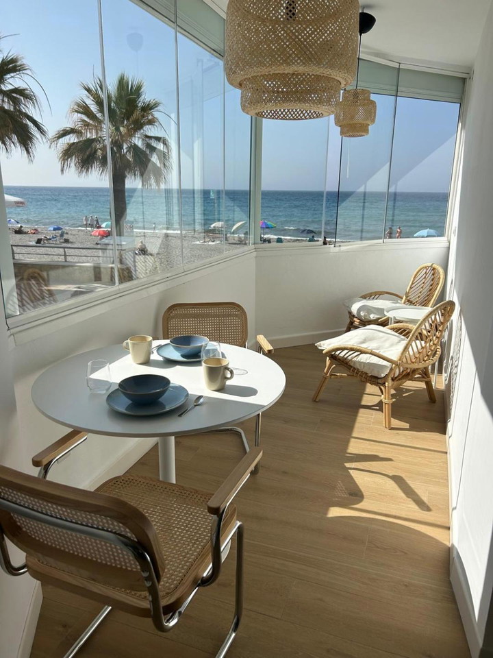 Seashore Apartment - Apartamento A La Orilla Del Mar En Nerja - Nerja