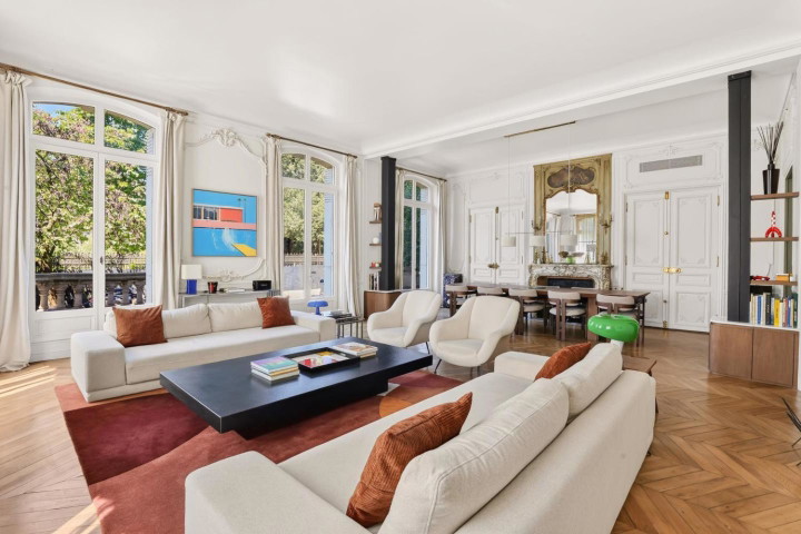 Prestigious Avenue Foch Apartment With Private Garden - Paris 17e Arrondissement