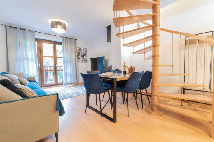 Loira Casa Sanchines: Cálido Dúplex En Benasque - Benasque