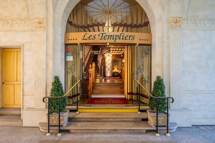 Grand Hotel Des Templiers, Pool & Sauna - Reims